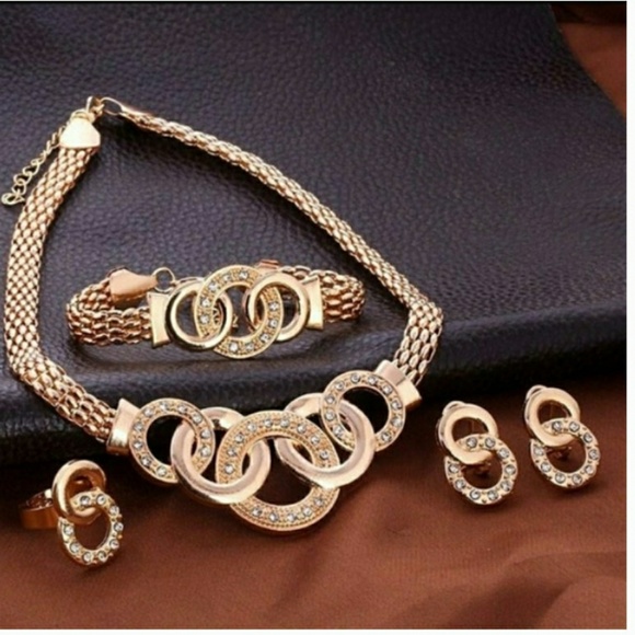 Jewelry | 4 Pc Gorgeous Rhinestone Jewelry Set | Poshmark